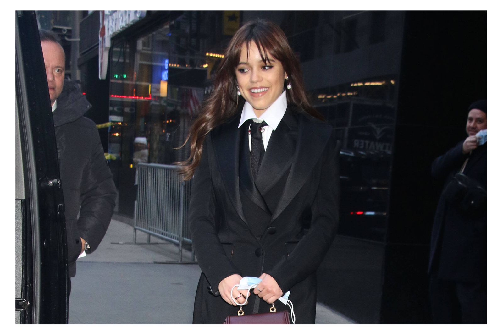 "Je ne pouvais pas gérer"-Netflix Star Jenna Ortega, 20 ans, ouvre sur sa relation précédente ...